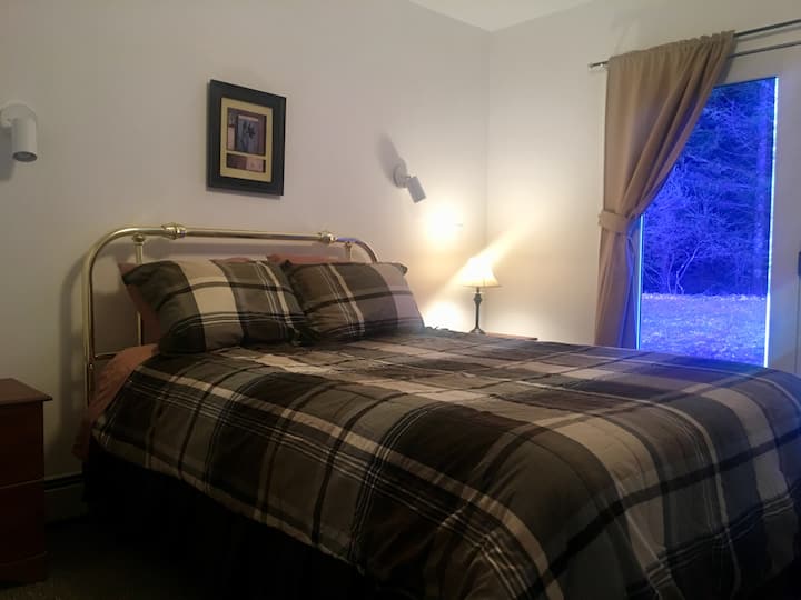 Point Mountain Wilderness Lodge & Cottage - Kumbrabow State Forest, Huttonsville