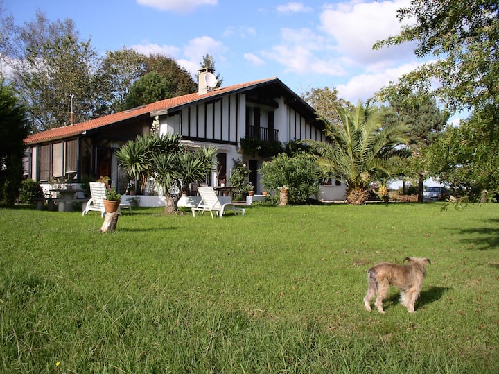Entre Mer Et Montagnes - Hasparren