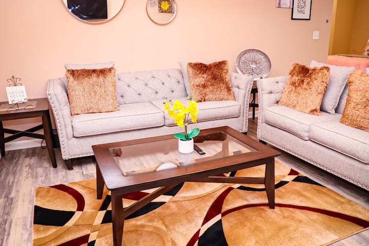 Clean Family Friendly Apt Wit Pool - Snellville, GA