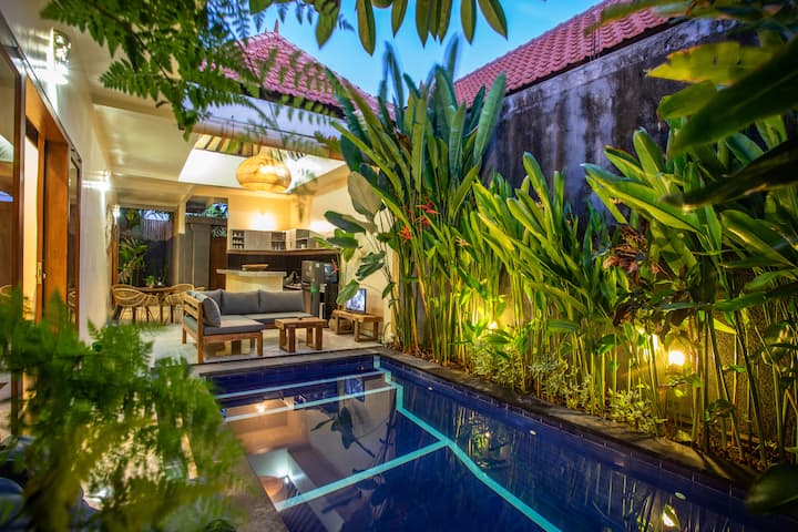 Beautiful Villa Shiro With  2 Bdr In Seminyak - スミニャック