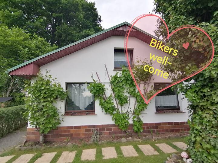 Gästehaus/gartenhaus Im Eichenwäldchen  3-4 Pers. - Zwickau