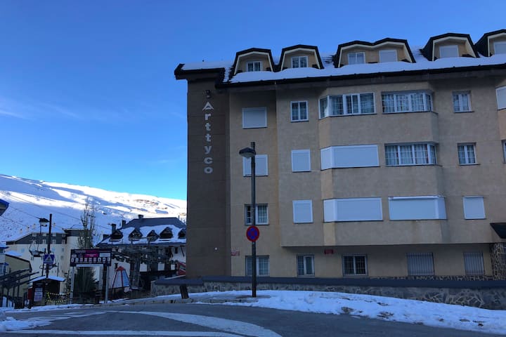 Sierra Nevada Ski Station - Moderne Et Bien Situé - Sierra Nevada