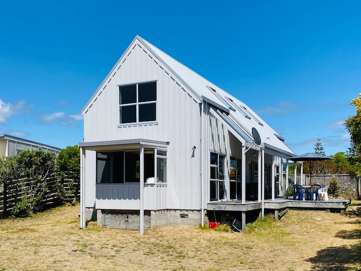 Holiday Home With Large Fenced Section - Whangamatā