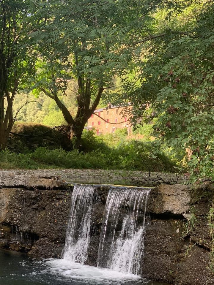 Beau Mas En Pierre - Lozère