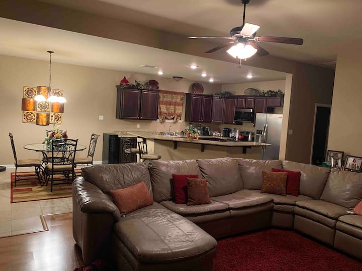 Cozy Cottage Near Downtown And Local Hospitals - Thibodaux, LA