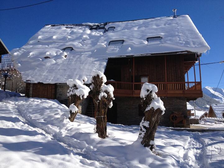 Super Appartement Dans Un Chalet Traditionnel - Saint-Jean-d'Arves
