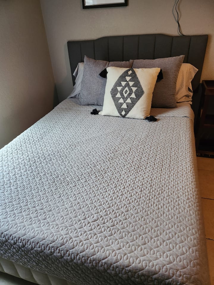 Comfy Ybor Micro Studio. 5 Min Walk To  7th Ave #5 - Tampa