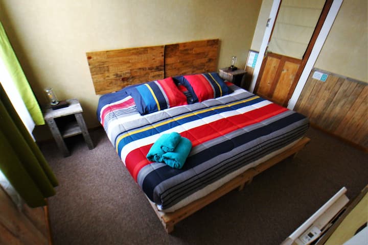Habitación Doble Con Baño Privado - Puerto Natales