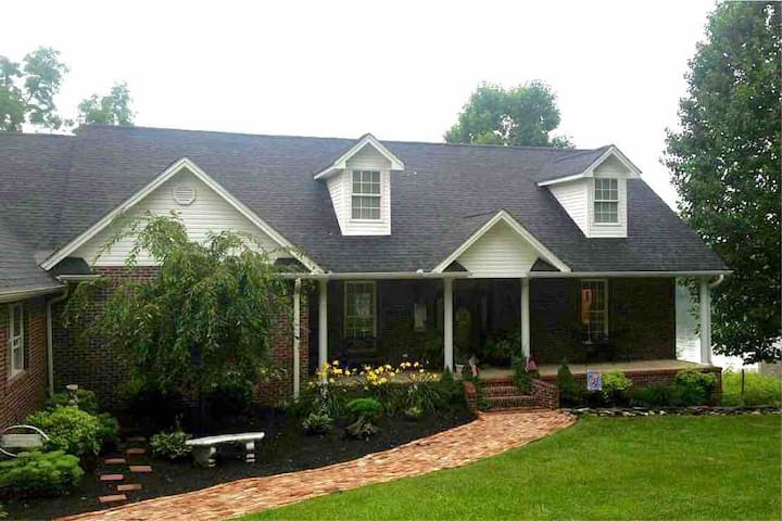 Bristol Nascar, Drags, Rhythm & Roots - Boone Lake, TN