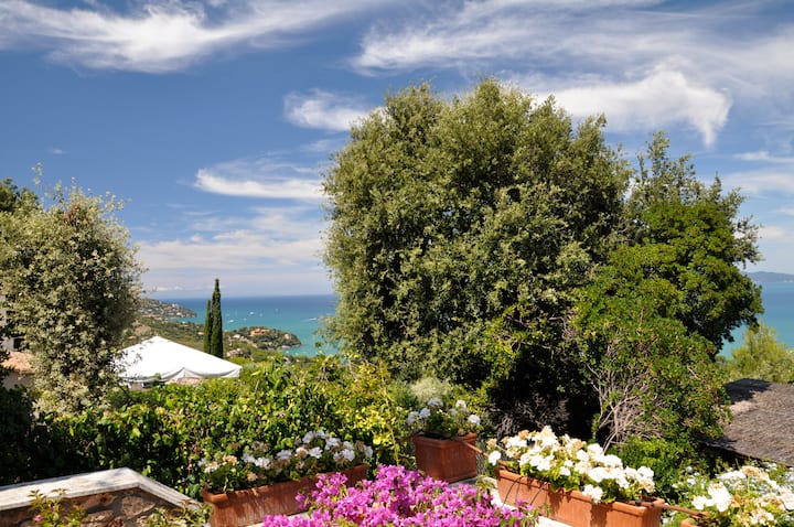 Intera Villa Con Giardino,patio E Splendida Vista - Orbetello
