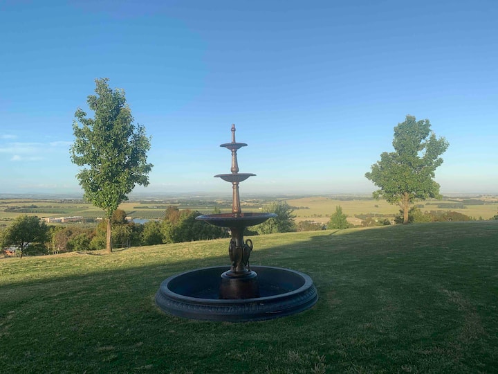 Get Away But Stay Close To Home. - Macedon Ranges Shire