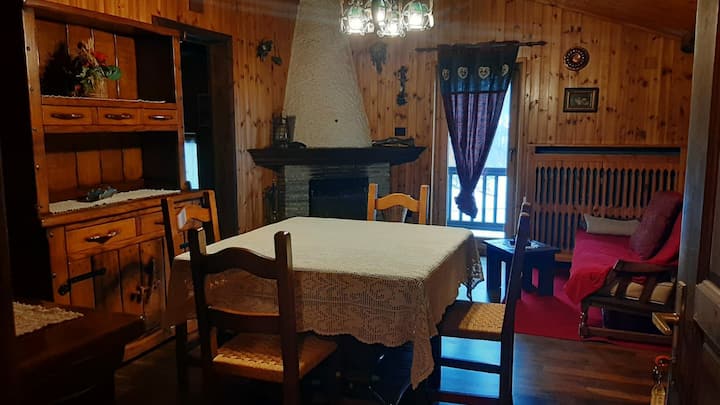 Mansarda In Pietra E Legno A Chamois - Chamois
