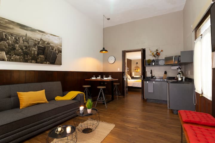 Beautiful Studio Downtown, A/c - Querétaro