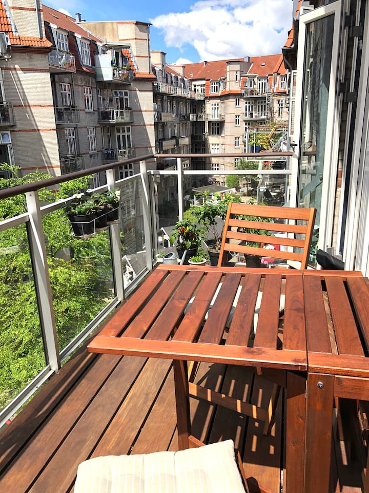Lovely Apartment With Large Sunny Balcony - Copenhague