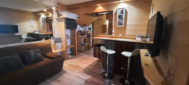 Chaleureux Mini Studio Pour 2 Personnes, - Isola
