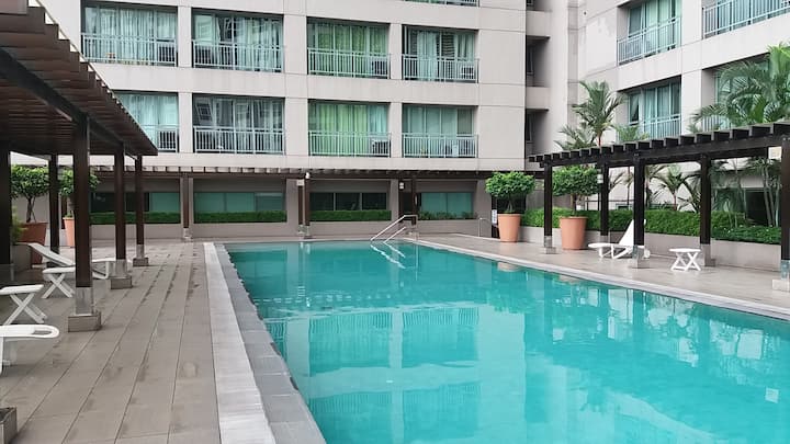 Condo Near Megamall/shangrila With Netflix/wifi - Ortigas Center