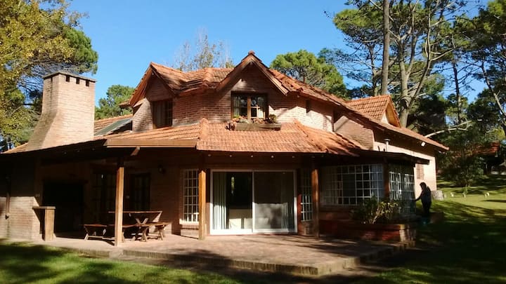 Casa En Cariló A Un Paso Del Mar - Villa Gesell