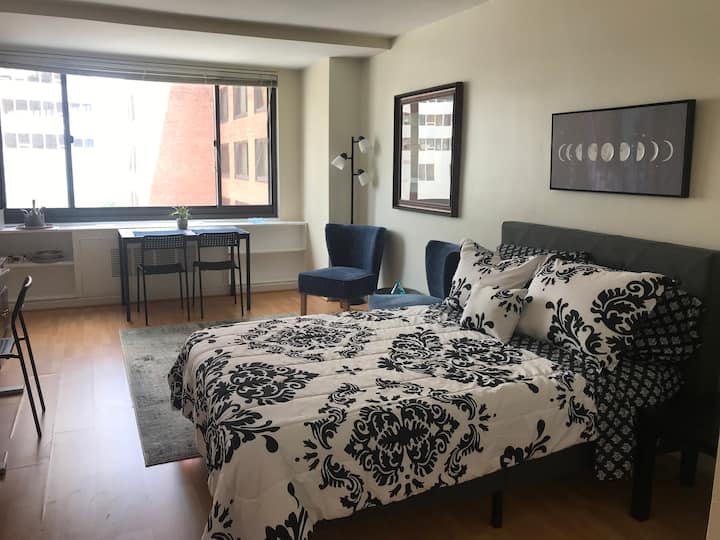 Stylish Apartment With Lots Of Charm, Close To Dc - Arlington, VA