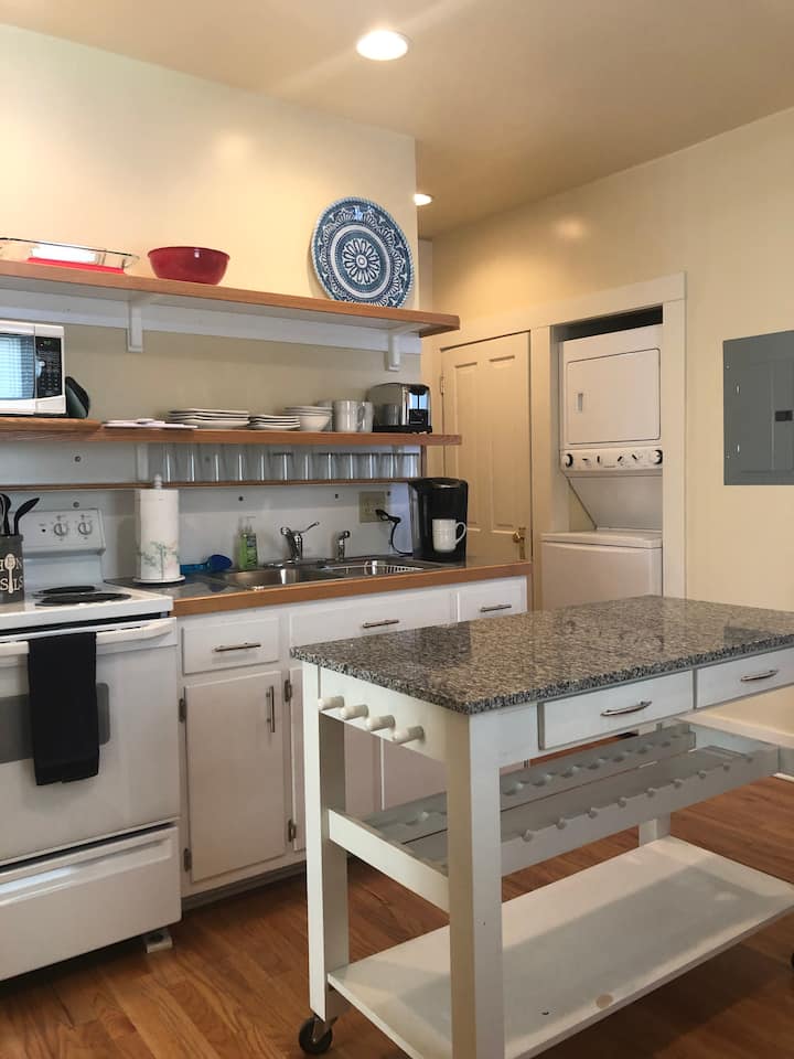 Private 1bd - West Central/historic District - Fort Wayne, IN