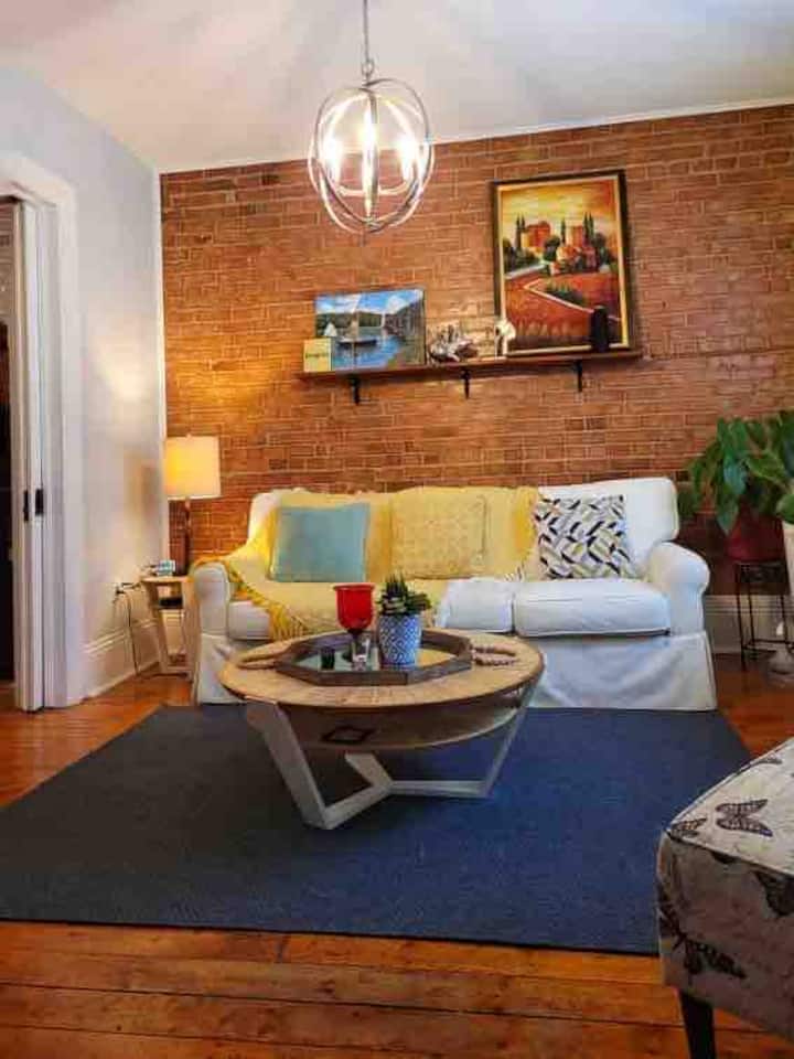 Asian Mania - Kingston