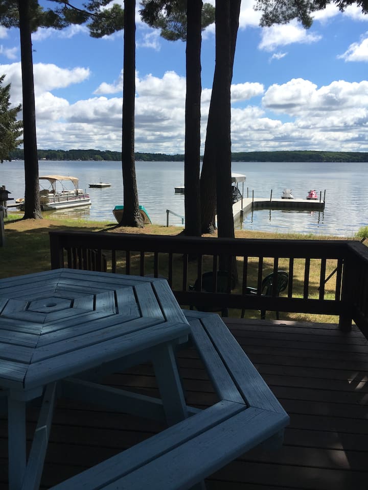 Otsego Lake Retreat - Gaylord, MI