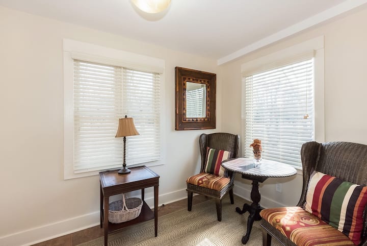 The Pearl -Craftman Style Home & Modern Amenities. - Westhampton, NY