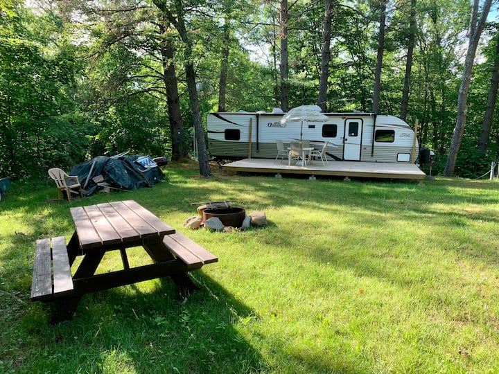 Burr Oak Glamping - Burr Oak State Park, Glouster