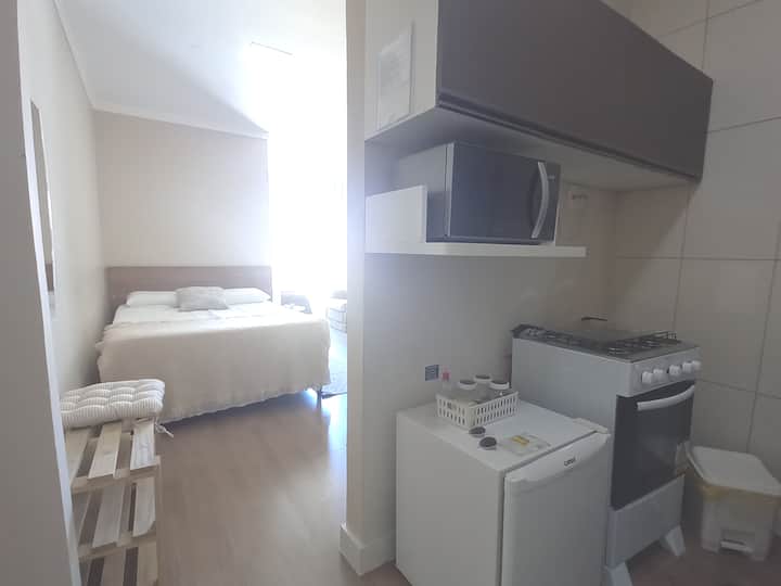 Apto No Centro
2 Hóspedes
Cama Casal
1 Banheiro - Lages