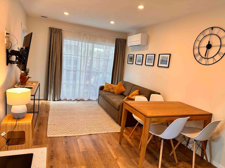Vox Maris Apartment Kotare - Beachside Tranquility - Richmond