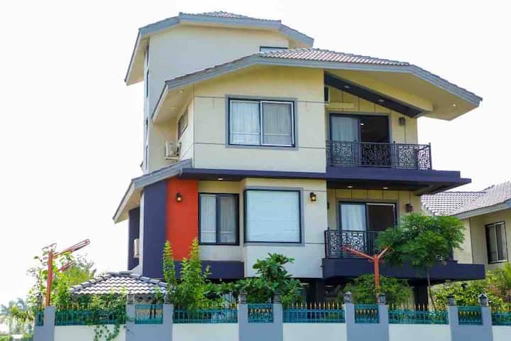 Luxe 3, 7bhk Villa+pvt Pool+chef+wifi @Tranqvillas - Lonavala