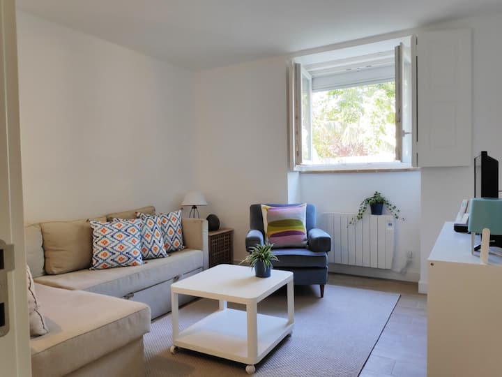 Original 1950´s Apartment - Estoril