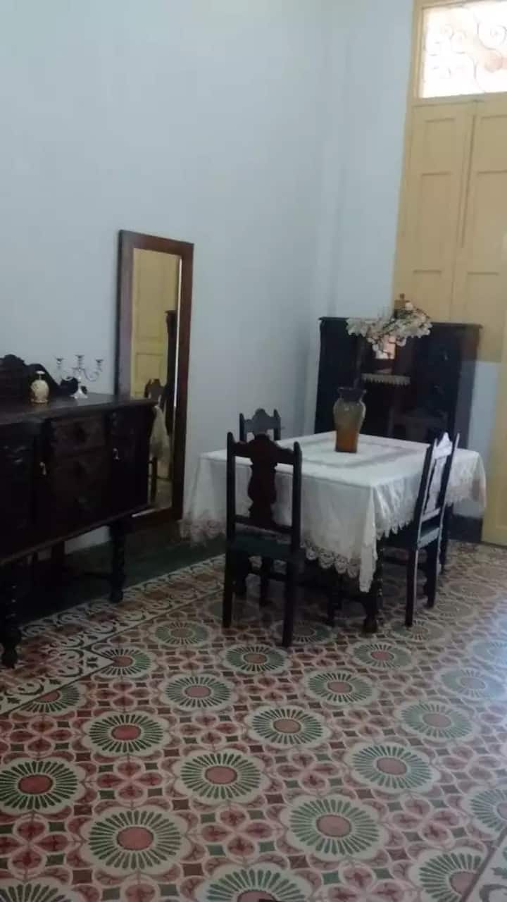 Casa Colonial En El Centro De La Ciudad - Cuba