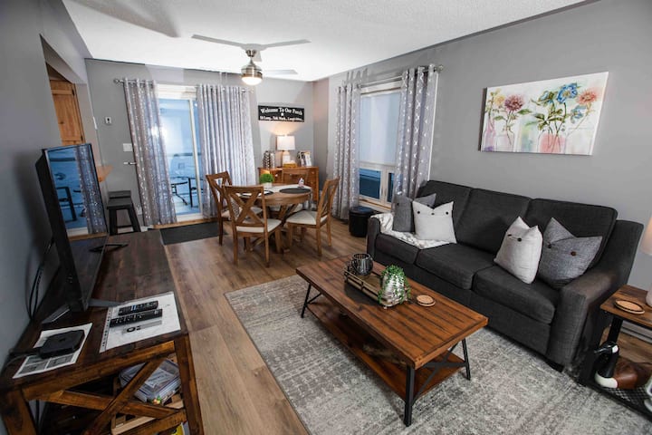 The Lakeland Loft/a Quiet Getaway/near Bobcaygeon - Kawartha Lakes