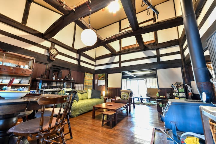 Traditional Japanese Farm House (180yrs) - Huts for Rent in Tatsuno ...