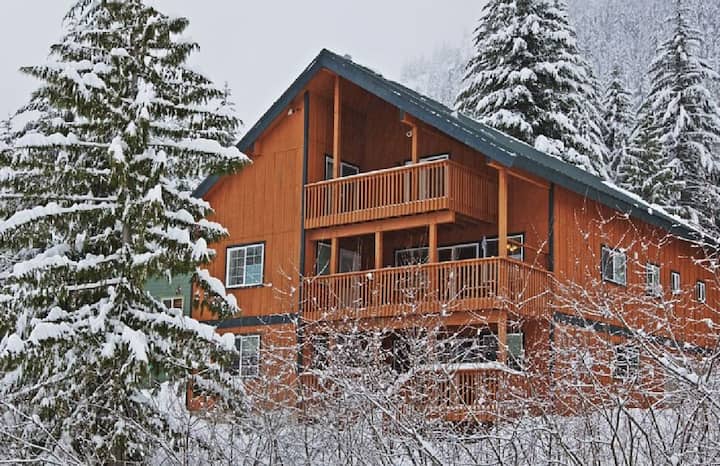 Large Families Reunion, Elope, Corp.mtngs &  More - Snoqualmie Pass, WA