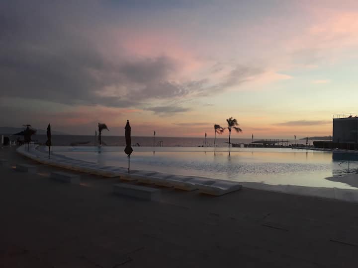 Studio Aria Ocean Beachfront Condo - Nuevo Vallarta