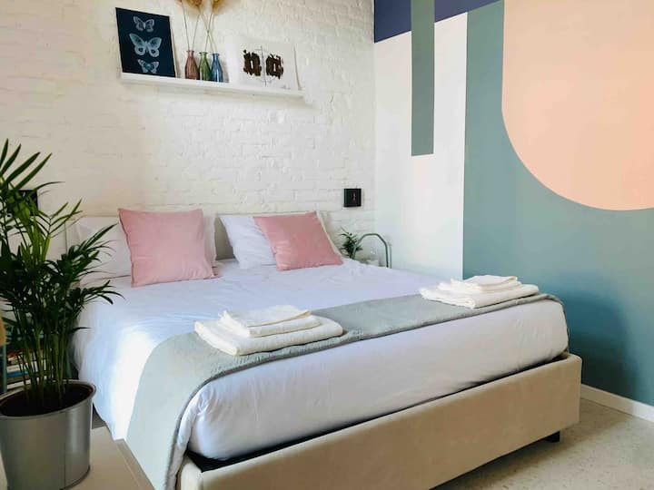 Stylish Flat In Bocconi - Milan