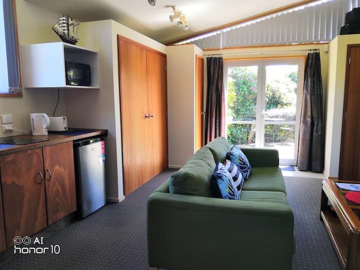 Cosy Garden Studio In Macandrew Bay, Dunedin - Dunedin