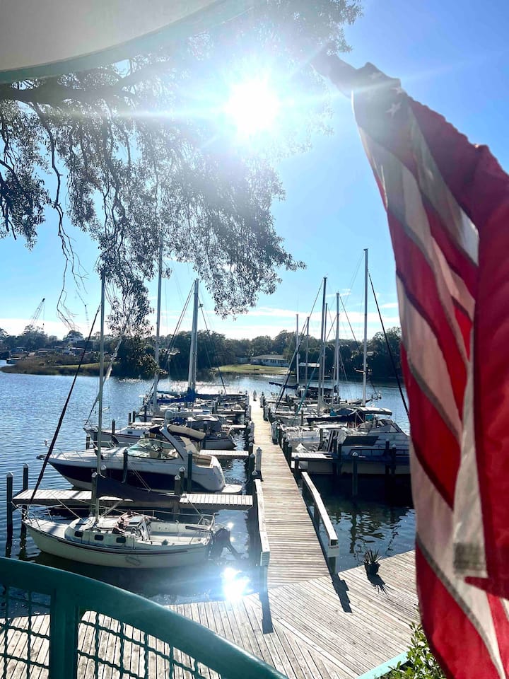 Coastal Retreat - Pensacola, FL