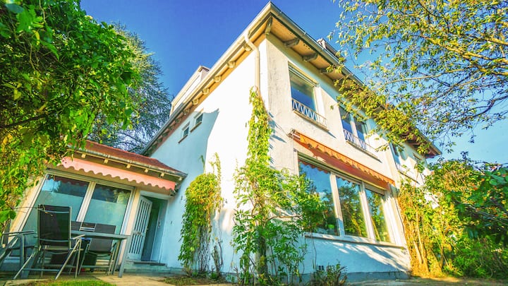 The Green House (150m²) Private Garden & Whirlpool - 