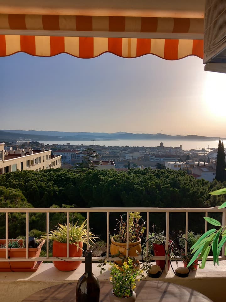 Appartement 4pièces  Vue Mer 10 Min à Pied Du Port - Cassis