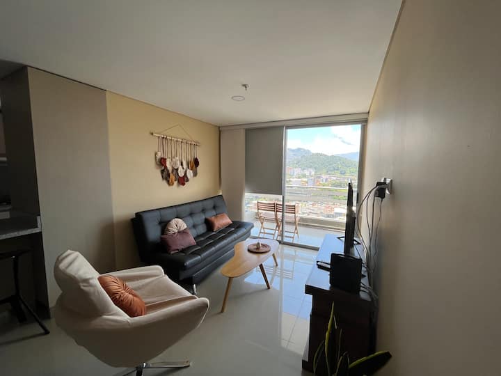 Central And Bright Apartment 5 Min From Metro - Medellín