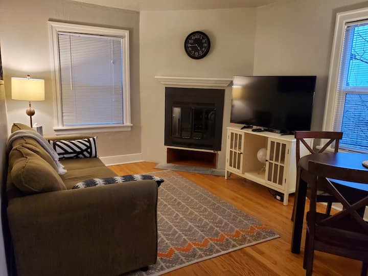Capitol Hill 2 Bedroom Suite - Seward Park - Seattle