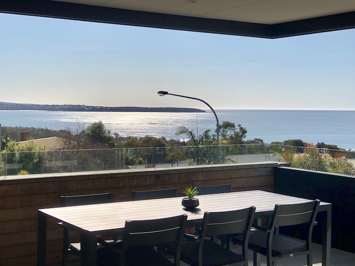 Anncliff: Stunning Contemporary Beach Side House - Merimbula