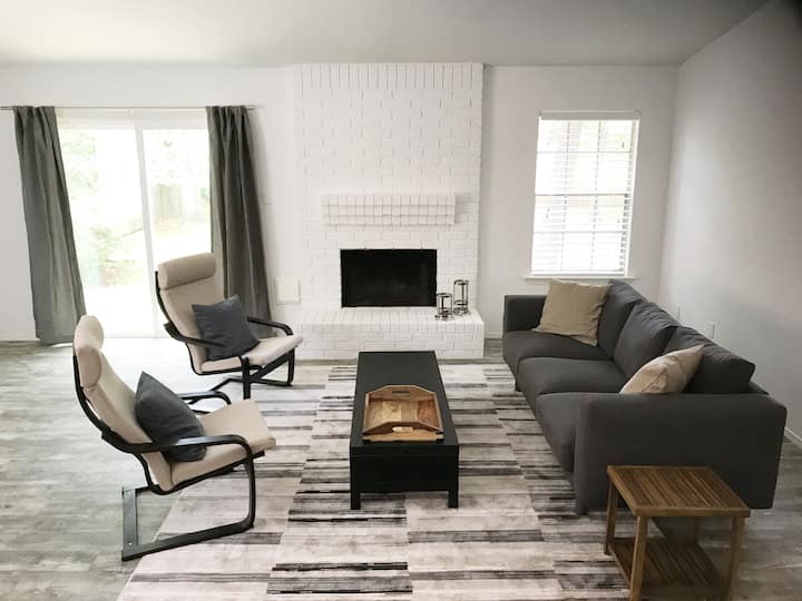 The Woodlands, Newly Renovated, Beautiful Home - Lake Woodlands, The Woodlands