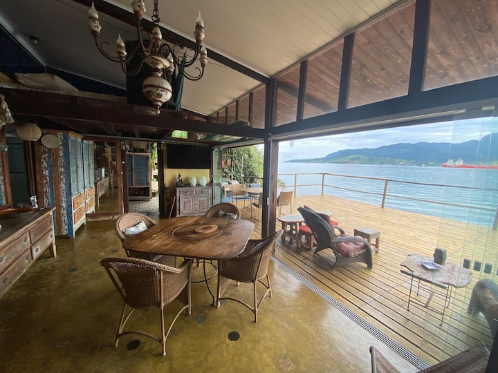 Casa Sobre O Mar , Dentro De Uma Praia Particular - Ilhabela