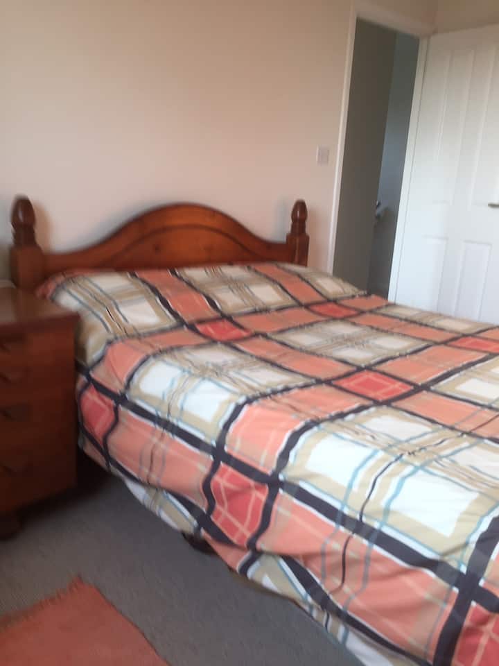 2 Rooms In Quiet Non-smoking House Witney - Witney