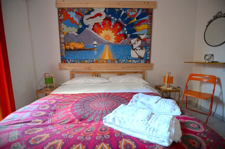 Shine Apartment, 50 Mt To The Port - Napoli