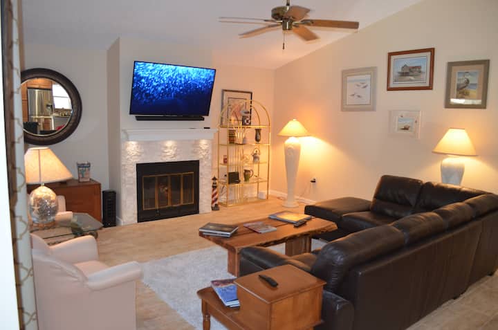 Palm Harbor Family Residential Resort Style Living - Dunedin, FL