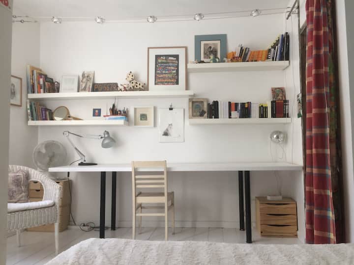 Pour Les Amoureux De Paris ! Au Père Lachaise - Paris